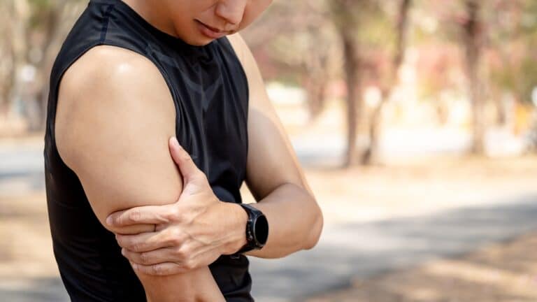 Tricep Tendonitis: Symptoms, Treatments, and Prevention